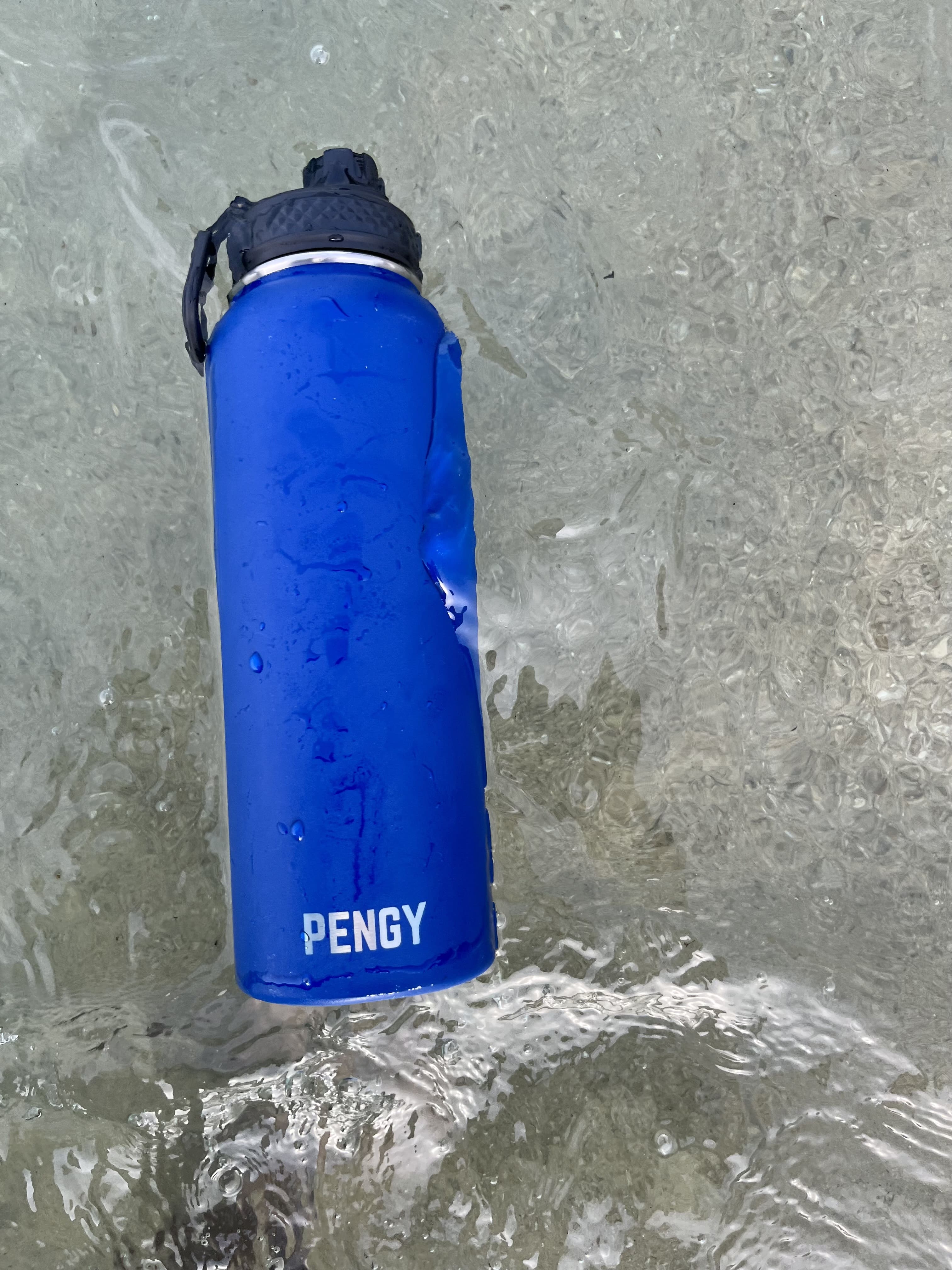 Termo Pengy PRO en Acero Inoxidable - Frío 24hs / Calor 12hs